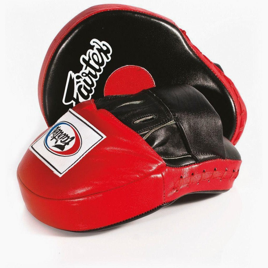 Manoplas de boxeo Fairtex Ultimate Contoured FMV9 Negro-rojo – Combat Arena