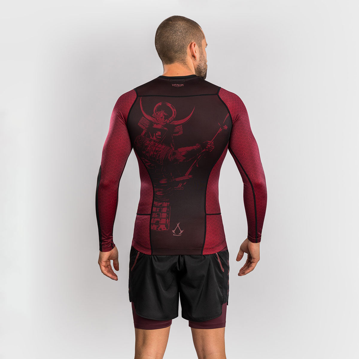 Rashguard Venum Assassin's Creed Shadows mangas largas Rojo-negro ...